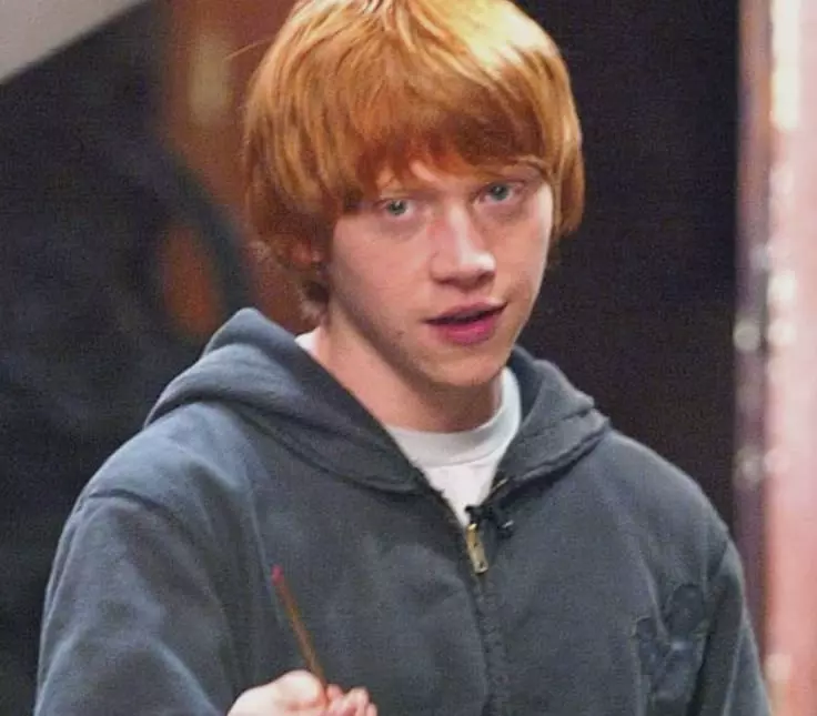 Chat with Ron Weasley - Enjoy Free AI Character Roleplay | FlowGPT ...