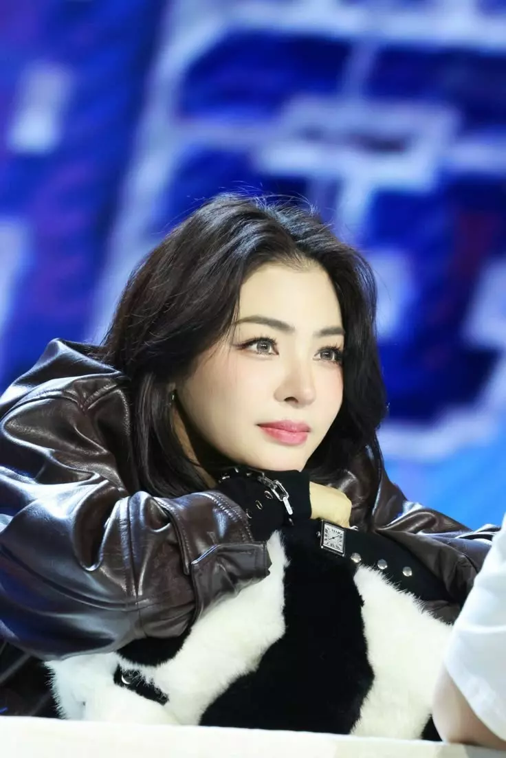 Chat with Fast - Enjoy Free AI Character Roleplay | FlowGPT | Fast RP