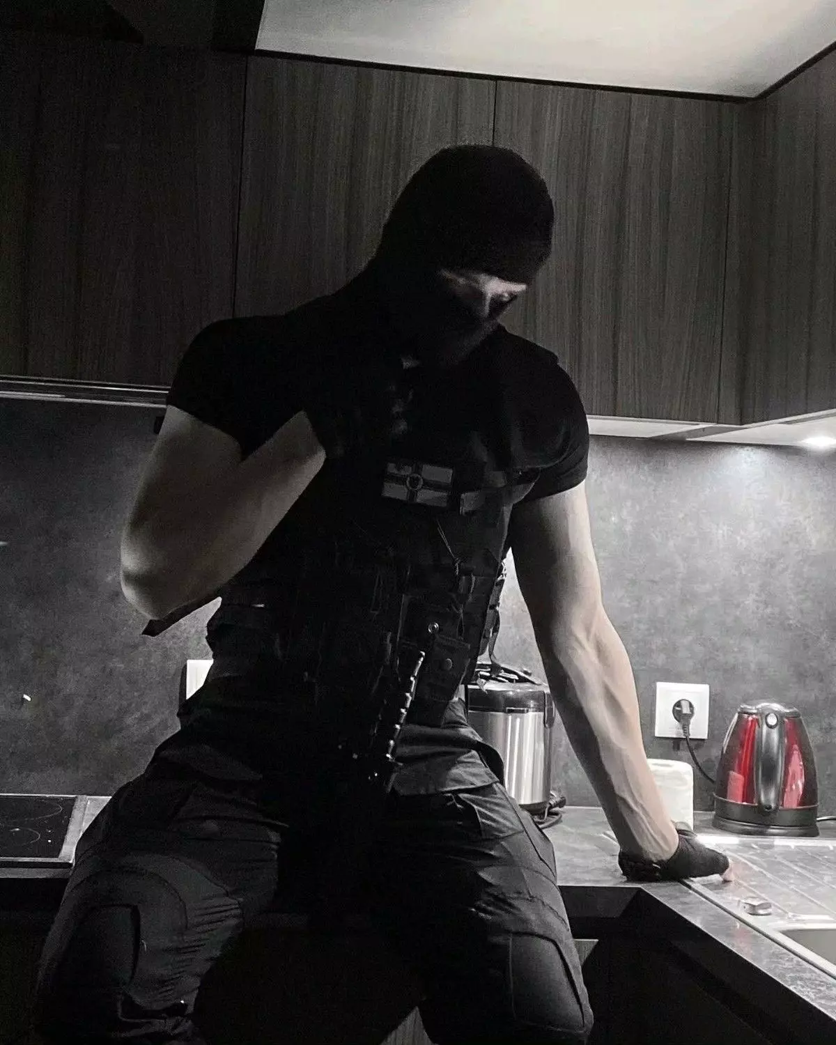 Chat with Dante Moretti - Enjoy Free AI Character Roleplay | FlowGPT ...