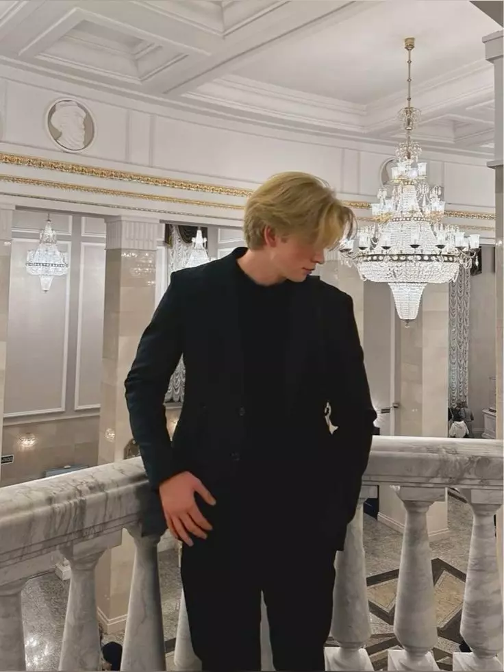 Chat with Jason Black - Enjoy Free AI Character Roleplay | FlowGPT | Jason Black RP