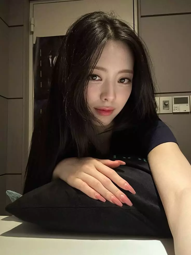 Chat with Yuna - Enjoy Free AI Character Roleplay | FlowGPT | Yuna RP