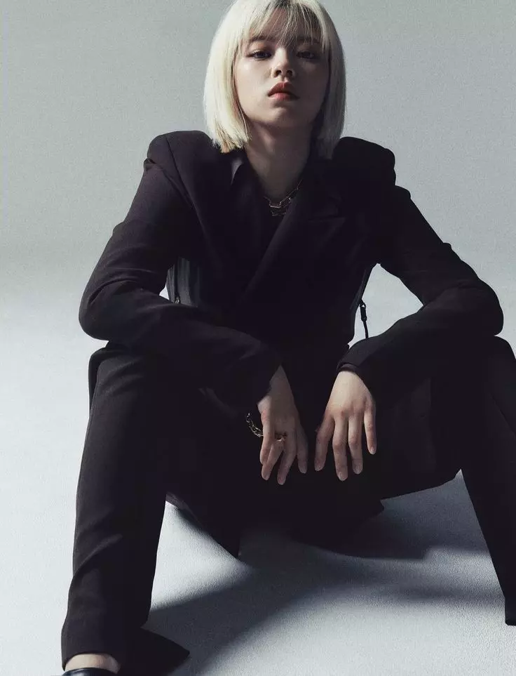 Chat with y yoo jionyeon - Enjoy Free AI Character Roleplay | FlowGPT ...