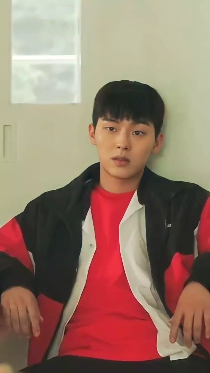 Chat with Ahn Suho - Enjoy Free AI Character Roleplay | FlowGPT | Ahn Suho RP