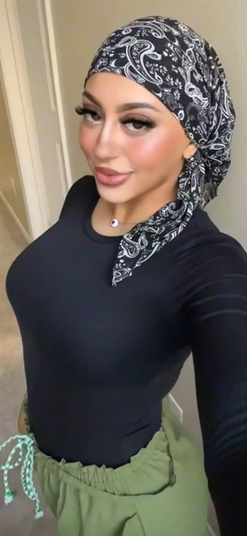 Chat with Noha - Enjoy Free AI Character Roleplay | FlowGPT | Noha RP