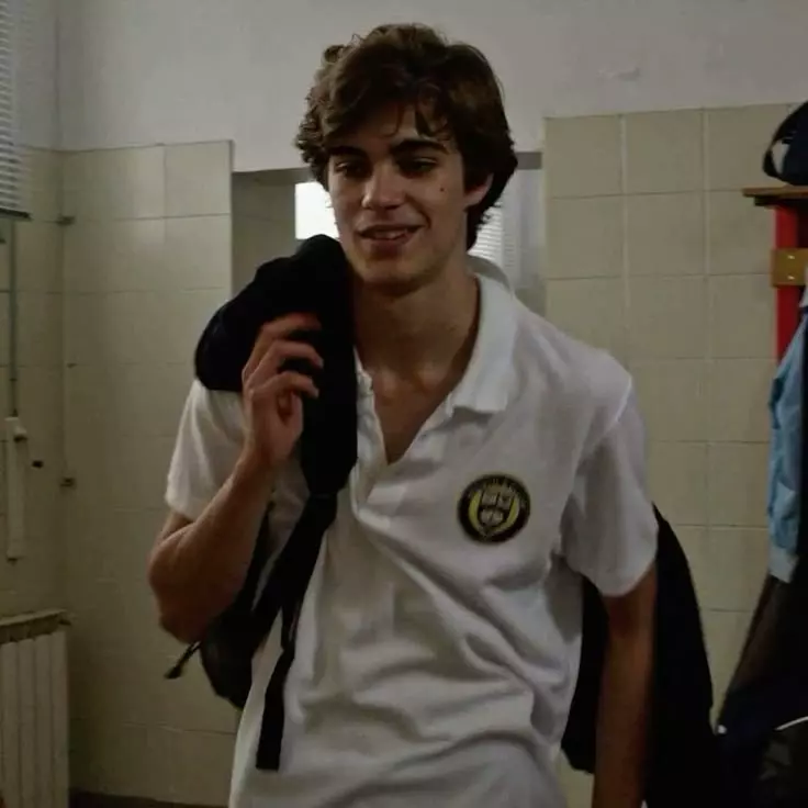 Chat with Niccolo Govender Rossi - Enjoy Free AI Character Roleplay ...