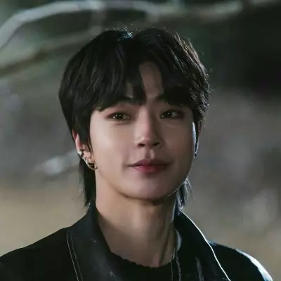 Chat with Han Seo-jun - Enjoy Free AI Character Roleplay | FlowGPT ...