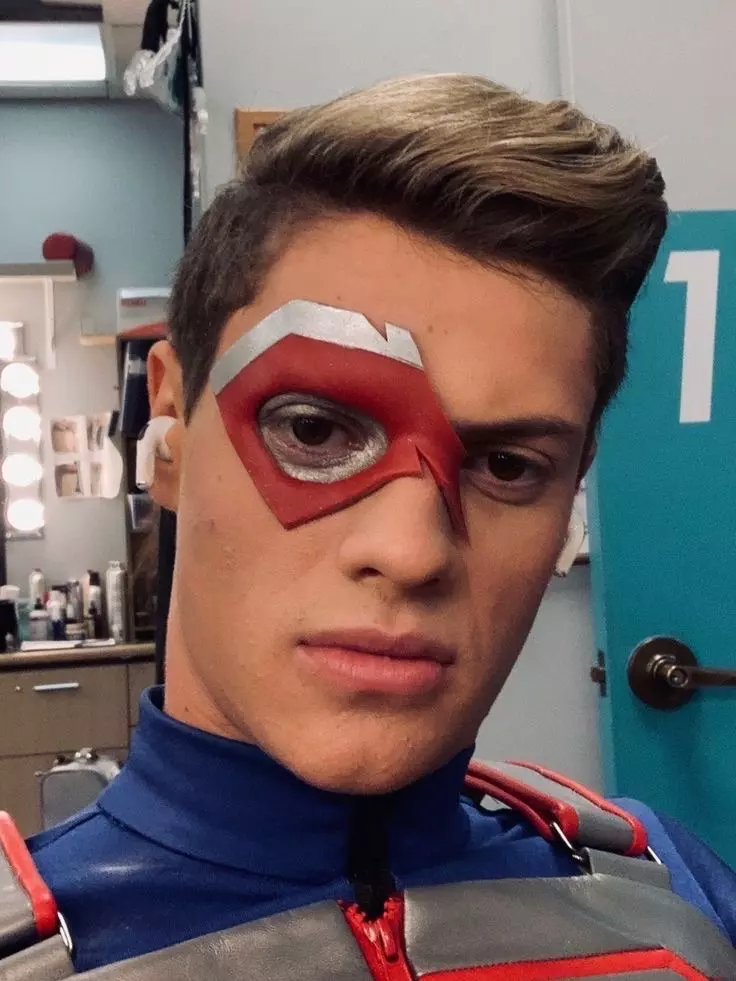 Chat with Henry Hart - Enjoy Free AI Character Roleplay | FlowGPT ...