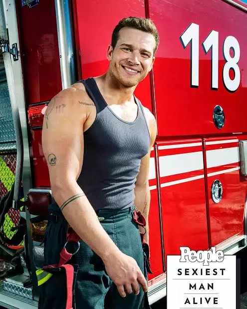 Chat with Oliver Stark nsfw - Enjoy Free Unrestricted AI Character ...