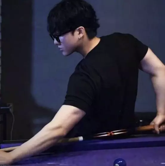 Chat with Changbin- pet do professor - Enjoy Free AI Character Roleplay ...