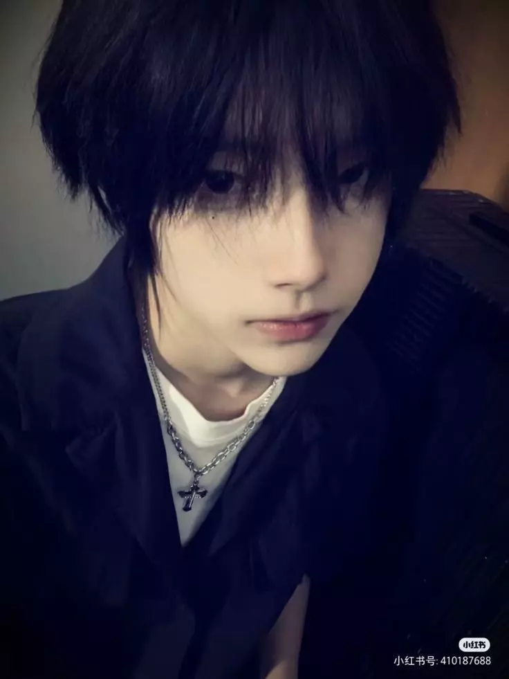 Chat with Dương. - Enjoy Free AI Character Roleplay | FlowGPT | Dương. RP