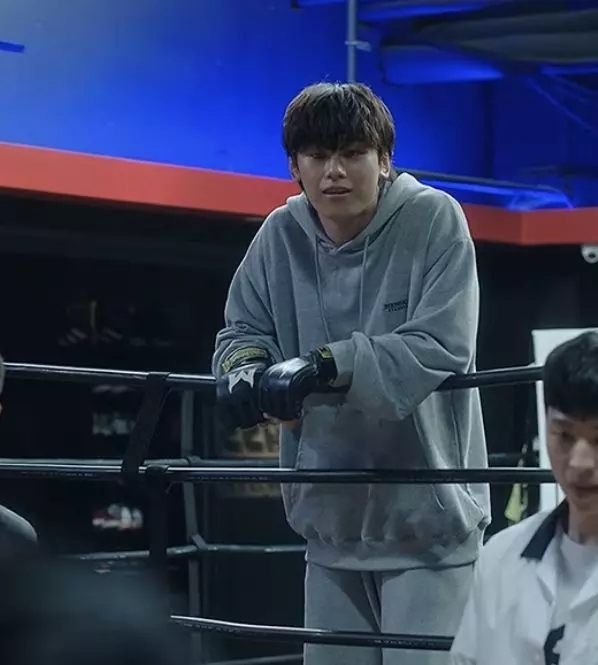 Chat with Kang Woo young - Enjoy Free AI Character Roleplay | FlowGPT ...