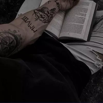 Chat with Coro - Enjoy Free AI Character Roleplay | FlowGPT | Coro RP