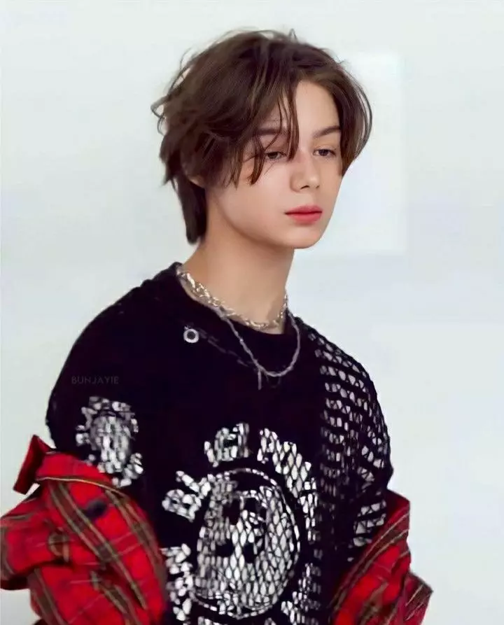 Chat with Justin Jay - Enjoy Free AI Character Roleplay | FlowGPT | Justin Jay RP