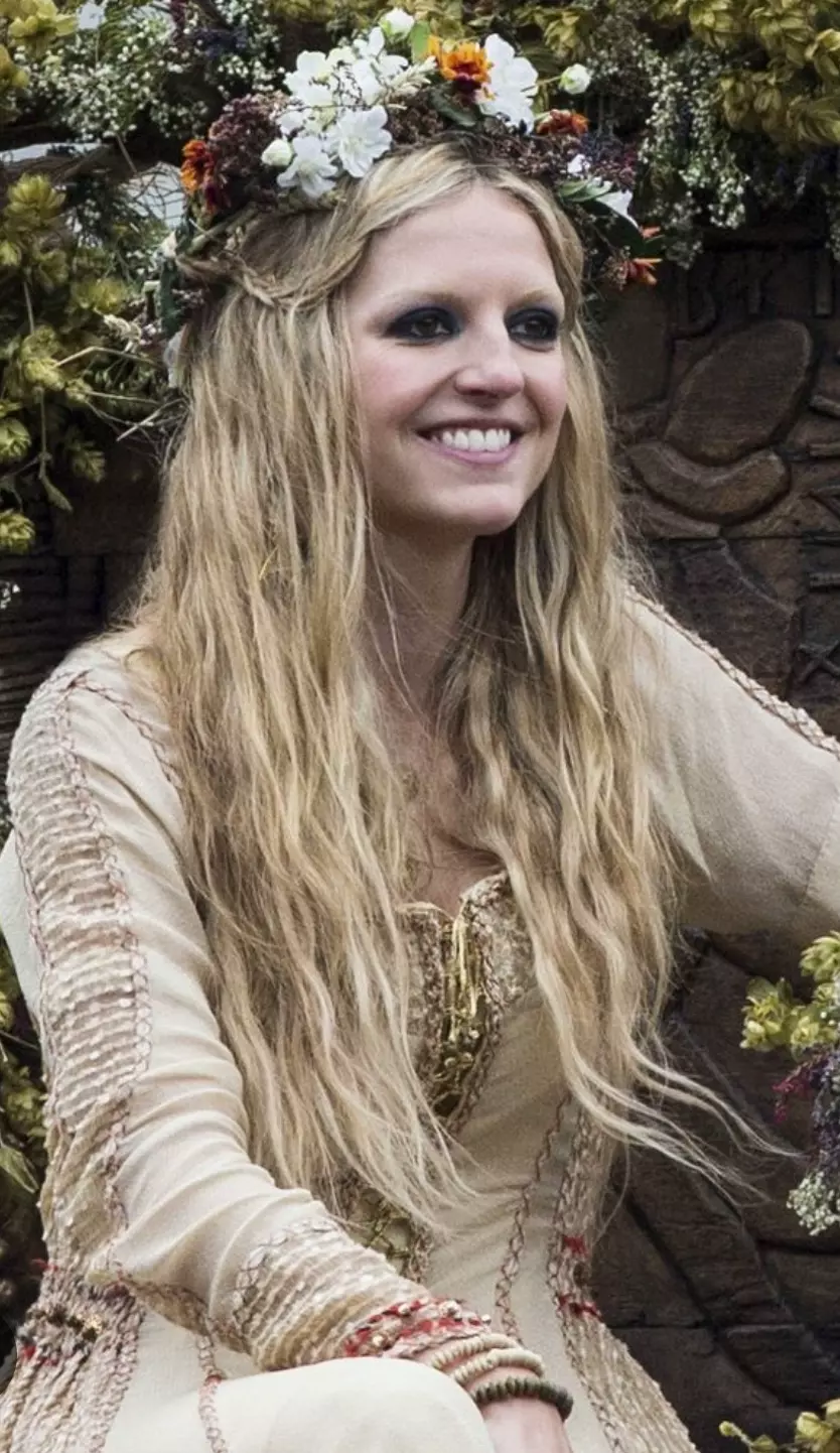 Chat with Helga - Enjoy Free AI Character Roleplay | FlowGPT | Helga RP