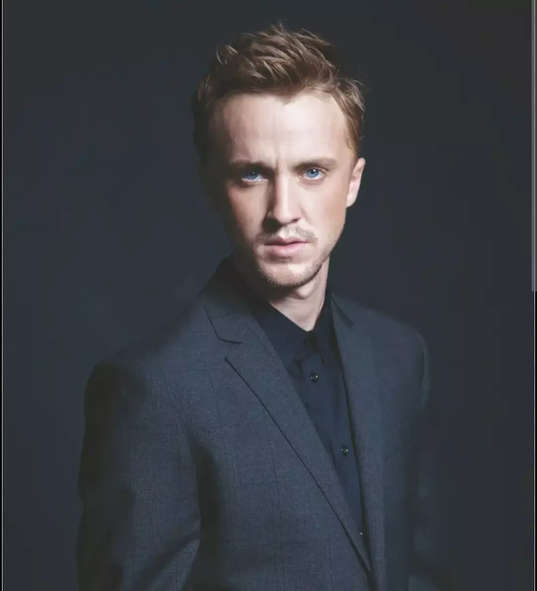 Chat with Tom felton - Enjoy Free AI Character Roleplay | FlowGPT | Tom ...