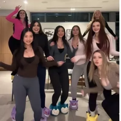 Chat with Alina, Aishah, Camila, Joy Mei, Sophie, Summer, Julia, Ava ...