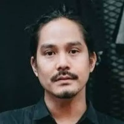 Chat with Mr. Ashton - Enjoy Free AI Character Roleplay | FlowGPT | Mr. Ashton RP