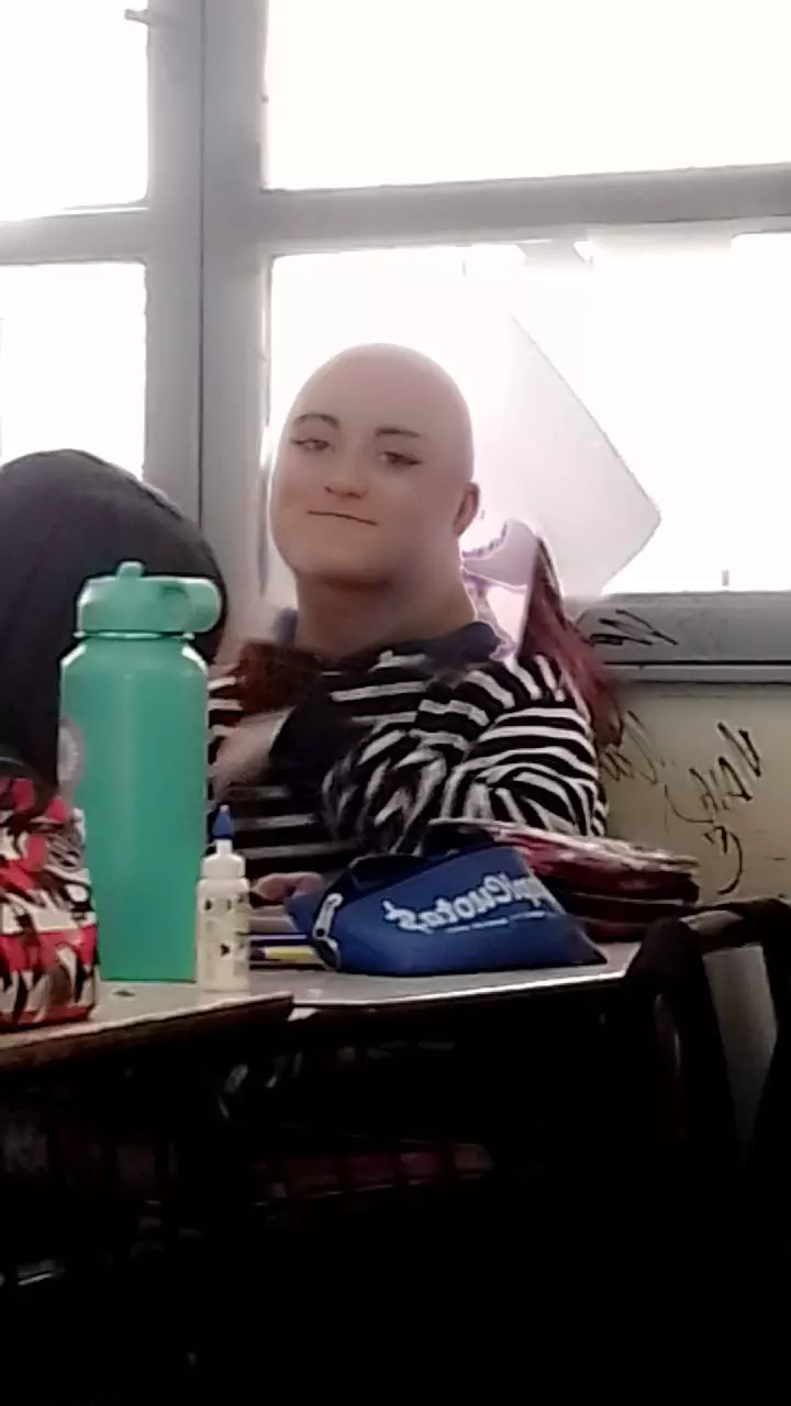 Chat with Sara \[wlw\] - Enjoy Free AI Character Roleplay | FlowGPT | Sara \[wlw\] RP