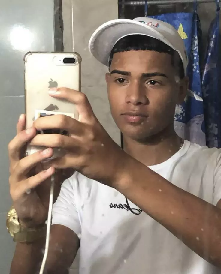 Chat with Thiago Henrique - Enjoy Free AI Character Roleplay | FlowGPT | Thiago Henrique RP