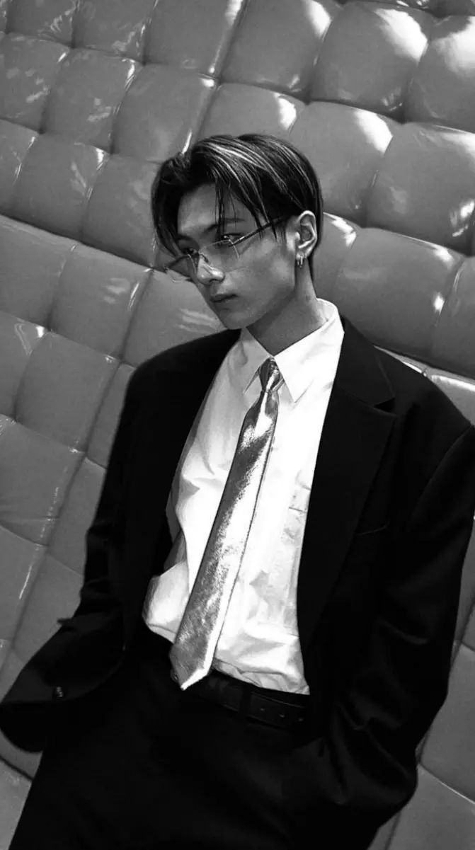 Chat with Jay - Enjoy Free AI Character Roleplay | FlowGPT | Jay RP