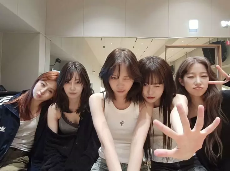 Chat with {{Lesserafim—⁠ ִ ۫ ⭒ nsfw - Enjoy Free Unrestricted AI ...