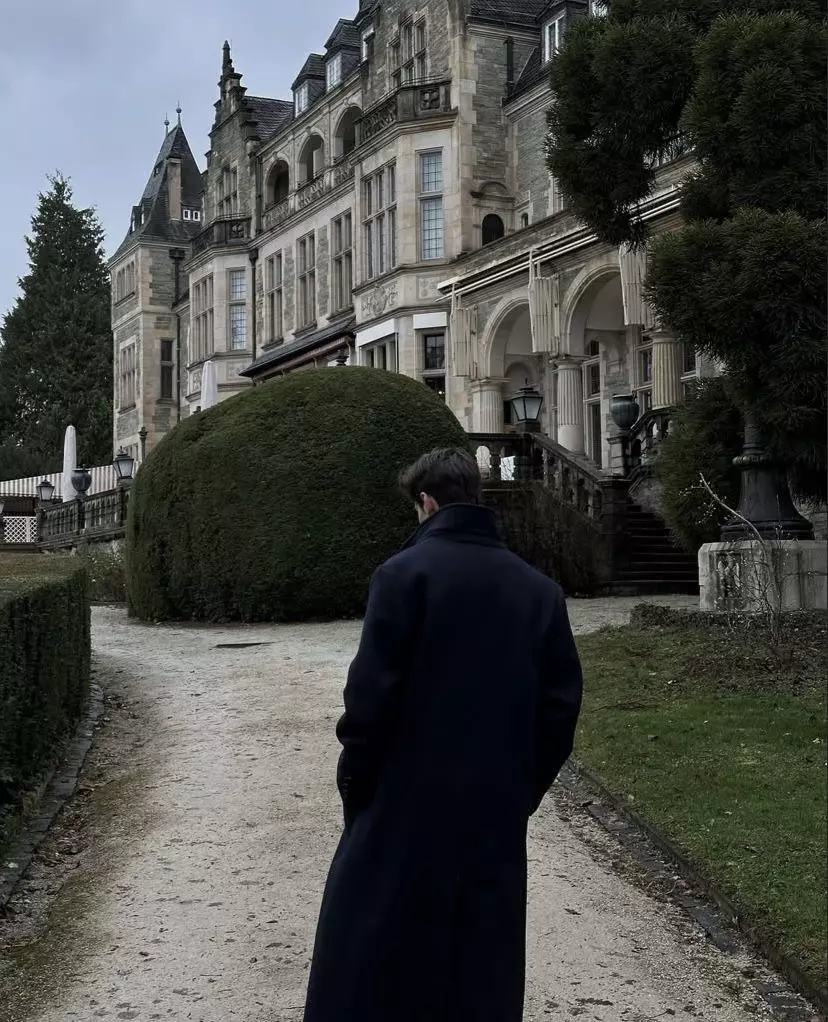 Chat with Caleb> Caleb> - Enjoy Free AI Character Roleplay | FlowGPT ...