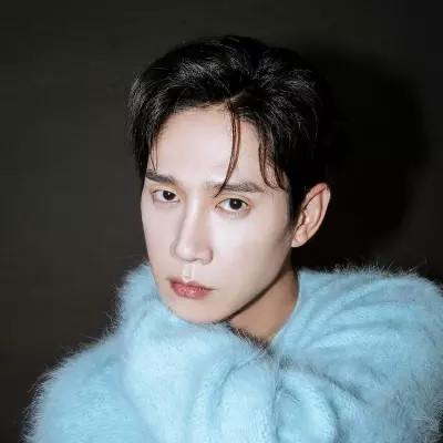 Chat with Seo In-woo - Enjoy Free AI Character Roleplay | FlowGPT | Seo ...