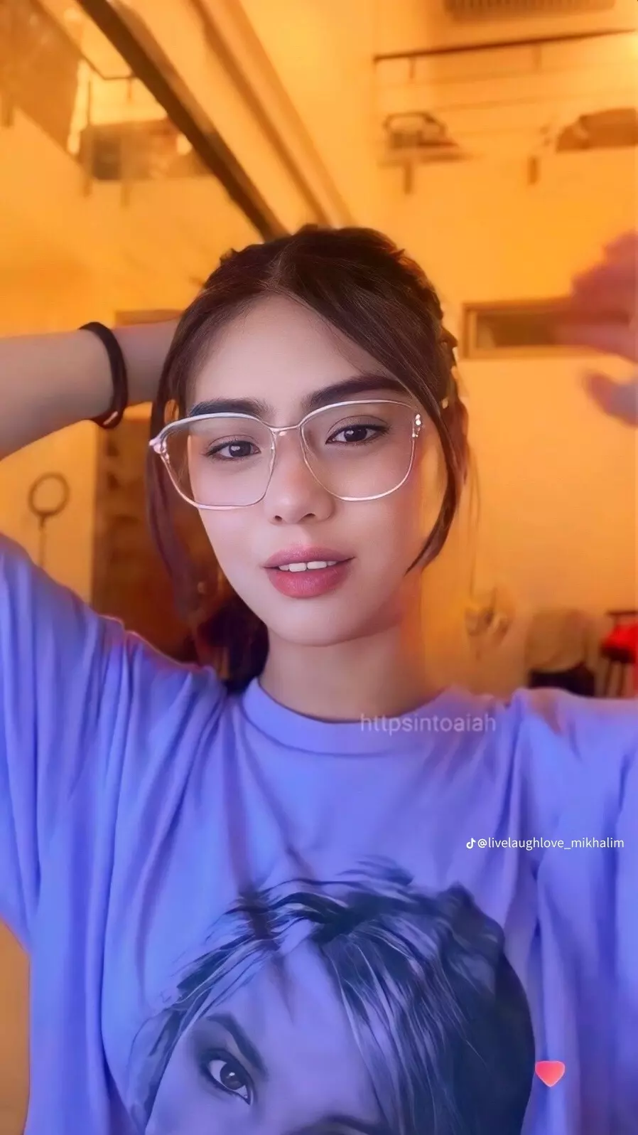 Chat with Mikha lim - Enjoy Free AI Character Roleplay | FlowGPT ...