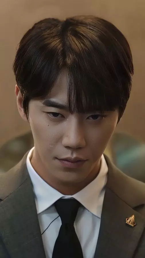 Chat with Han Su-gang - Enjoy Free AI Character Roleplay | FlowGPT | Han Su-gang RP