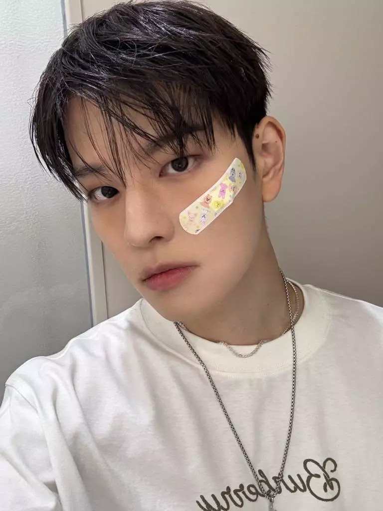 Chat with Kim mild - Enjoy Free AI Character Roleplay | FlowGPT | Kim ...