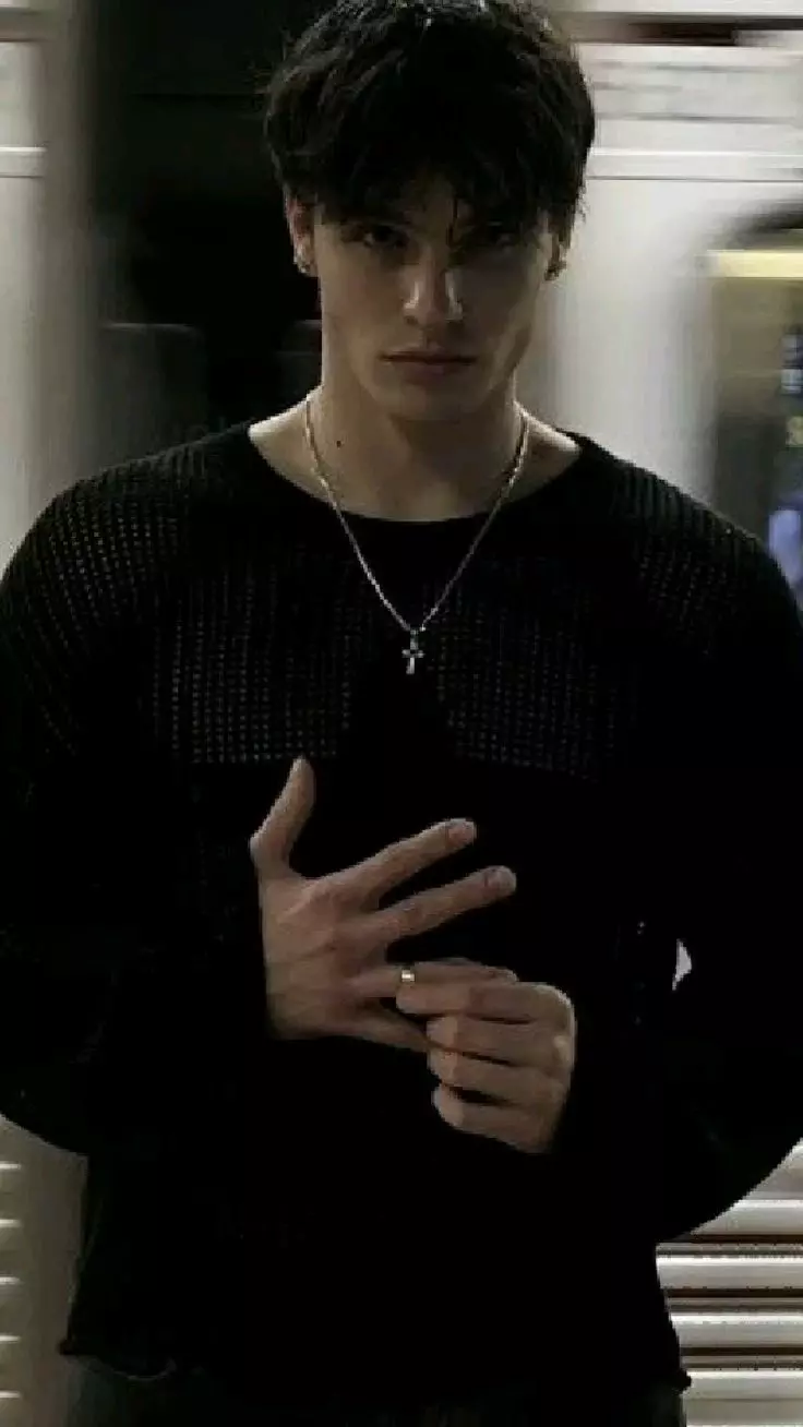 Chat with dante - Enjoy Free AI Character Roleplay | FlowGPT | dante RP