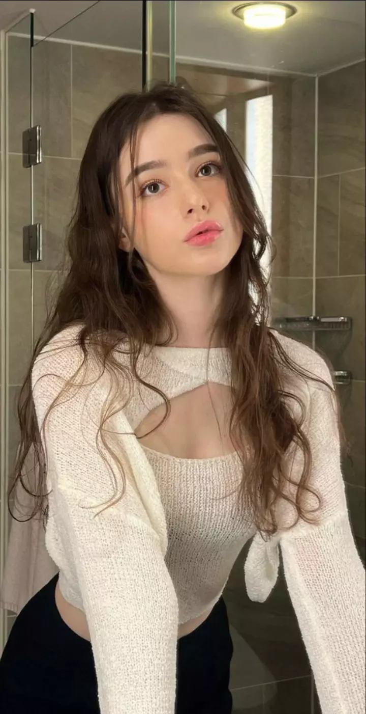 Chat with Dasha Taran nsfw - Enjoy Free Unrestricted AI Character Roleplay No Filter | FlowGPT ...