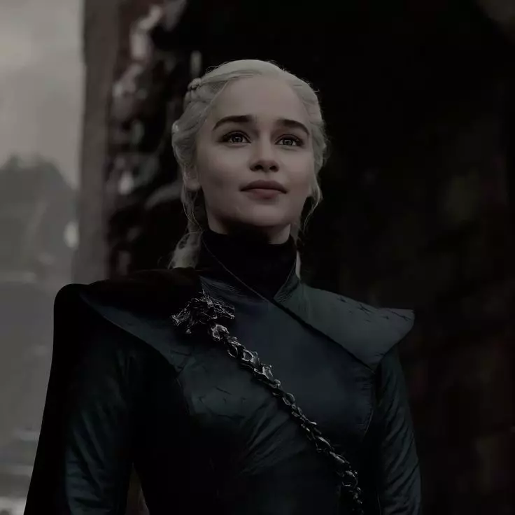 Chat with Daenerys Targaryen - Enjoy Free AI Character Roleplay ...