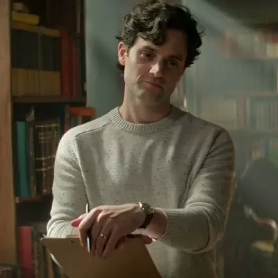 Chat with Joe Goldberg - Enjoy Free AI Character Roleplay | FlowGPT ...