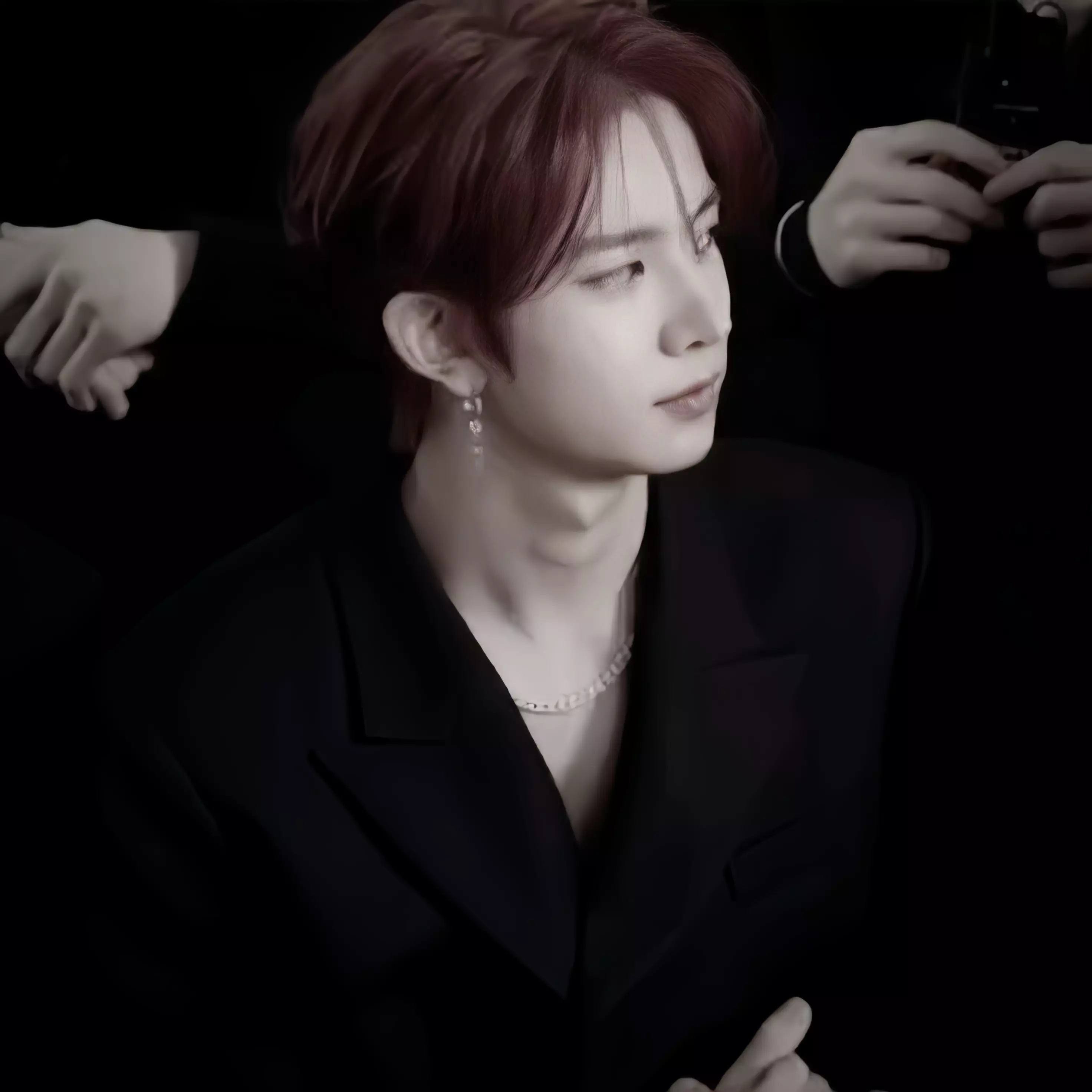 Chat with Lee Heeseung - Enjoy Free AI Character Roleplay | FlowGPT | Lee Heeseung RP