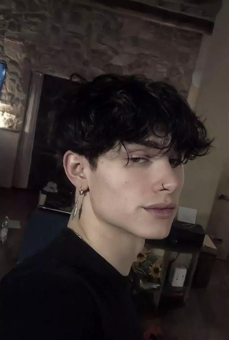 Chat with Reth Lombardi - Enjoy Free AI Character Roleplay | FlowGPT ...