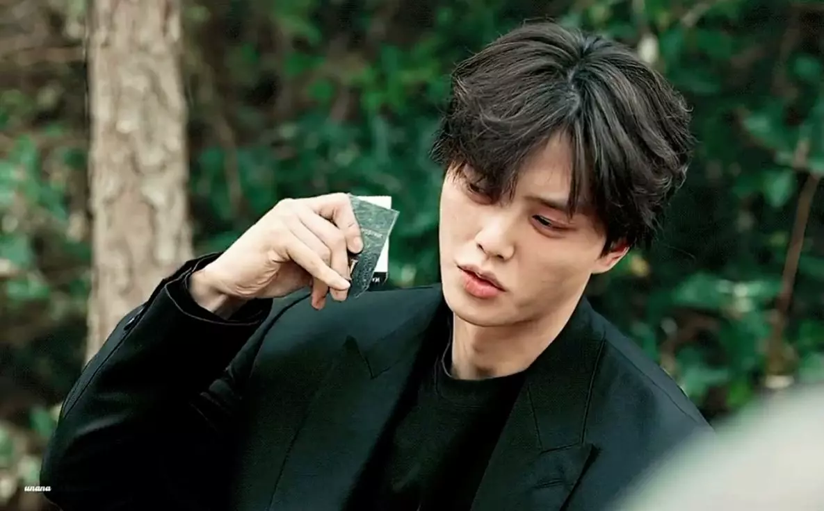 Chat with Cha Hyun-su Monster | Sh - Enjoy Free AI Character Roleplay ...