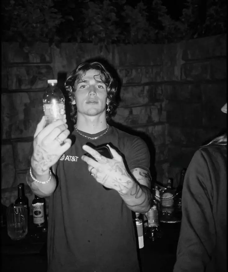 Chat with Vinnie Hacker - Enjoy Free AI Character Roleplay | FlowGPT ...