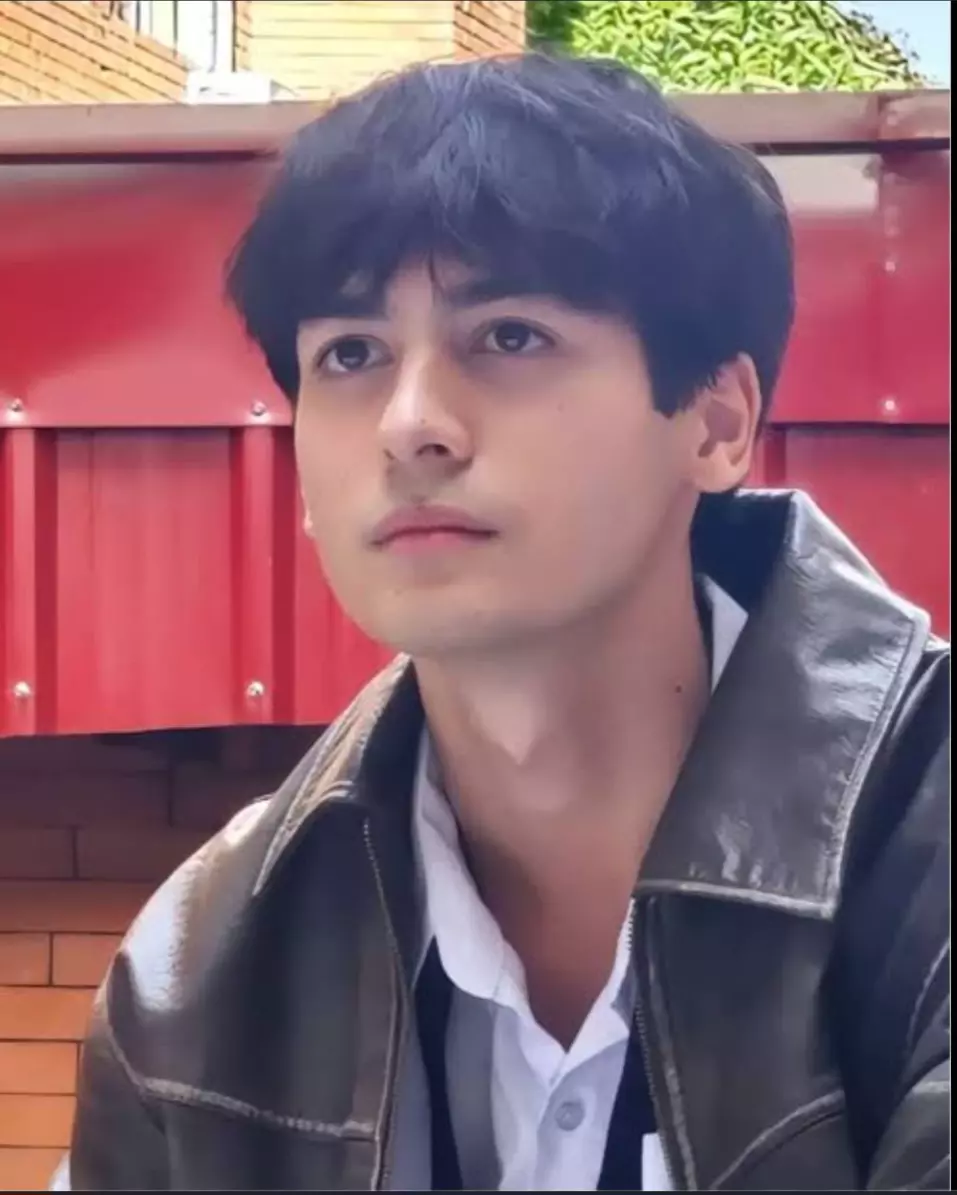 Chat with keifer watson - Enjoy Free AI Character Roleplay | FlowGPT ...