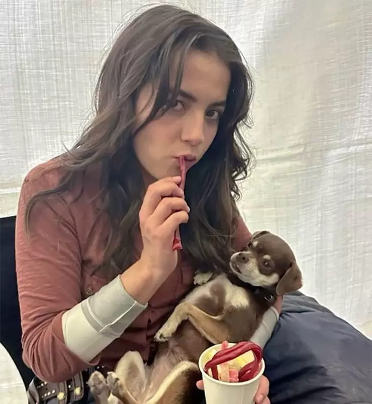 Chat with Isabela Merced - Enjoy Free AI Character Roleplay | FlowGPT ...