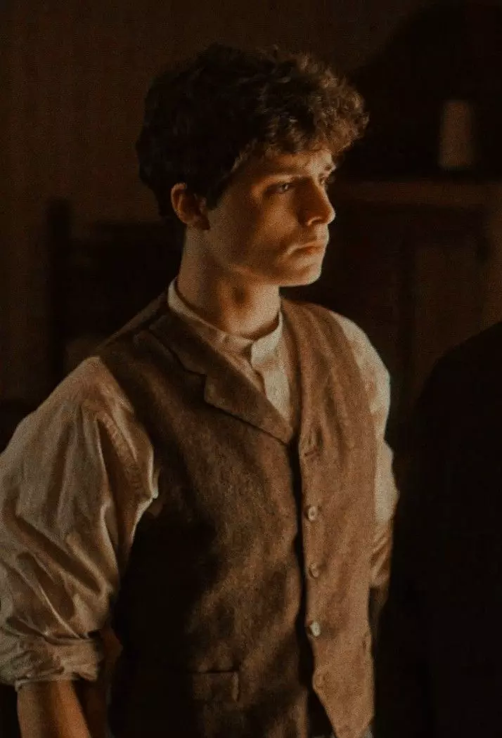 Chat with Gilbert Blythe - Enjoy Free AI Character Roleplay | FlowGPT ...