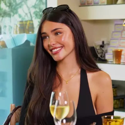Chat with Madison Beer - Friend's Gf - Enjoy Free AI Character Roleplay ...
