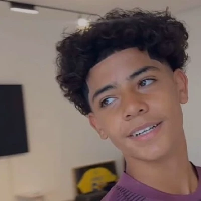 Chat with Cris Jr - Enjoy Free AI Character Roleplay | FlowGPT | Cris Jr RP