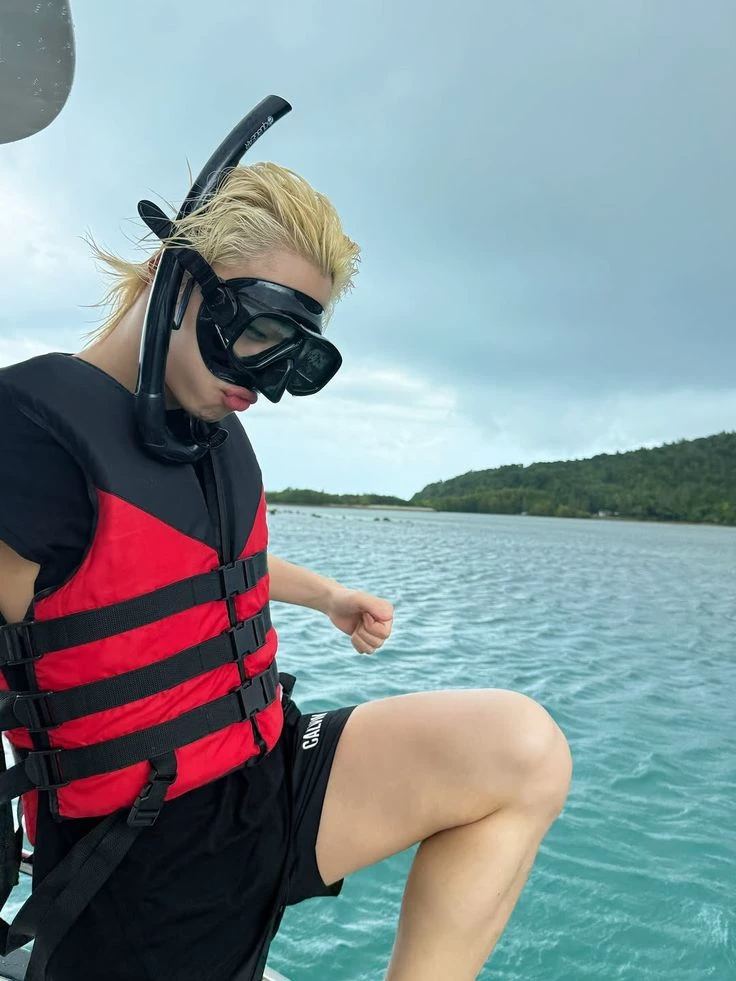 Chat with Felix - Enjoy Free AI Character Roleplay | FlowGPT | Felix RP