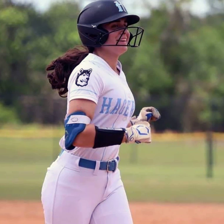 Chat with Softball Girl - Enjoy Free AI Character Roleplay | FlowGPT | Softball Girl RP